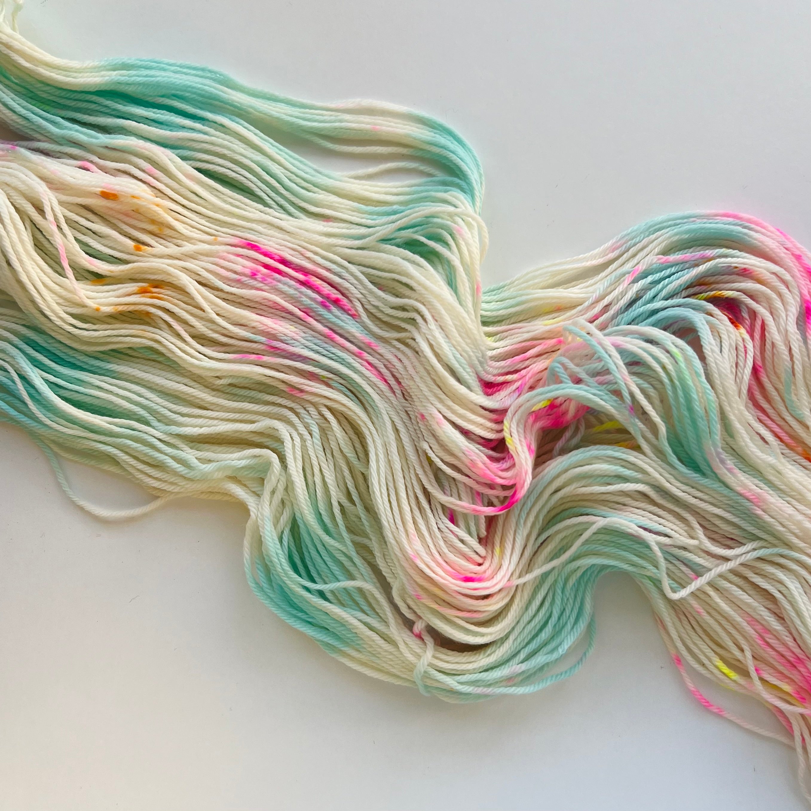 Summer Camp Fibers Marshmallow Hand Dyed Worsted Yarn - Summer Camp Fibers